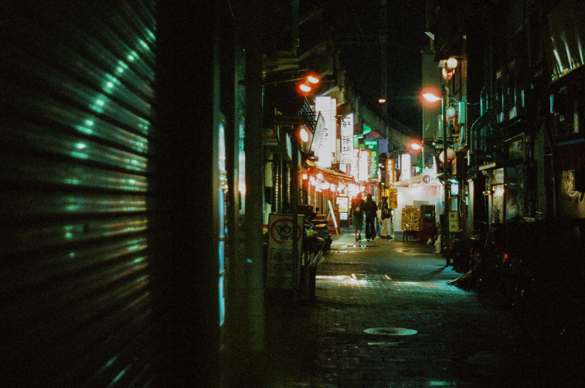 「AMBER T800」で夜の街を映画のように写す[作例あり] - Photo Life