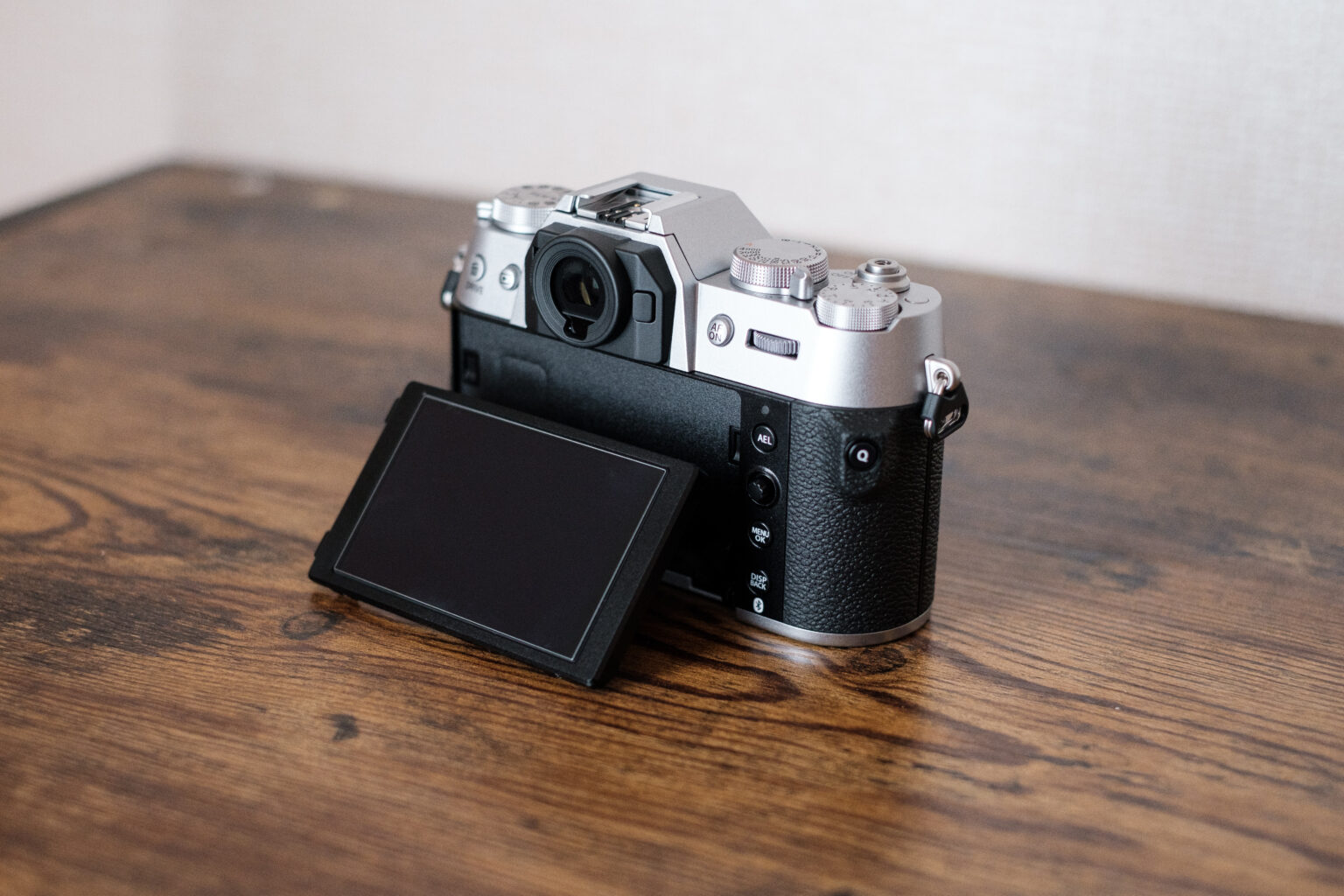 [FUJIFILM X-T50]中身は最新なのにコンパクトすぎるカメラレビュー - Photo Life